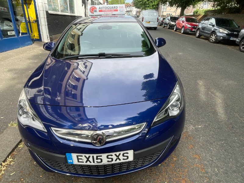 Sold 2015 Vauxhall Astra SRI 3-Door, Carshalton, Greater London ...
